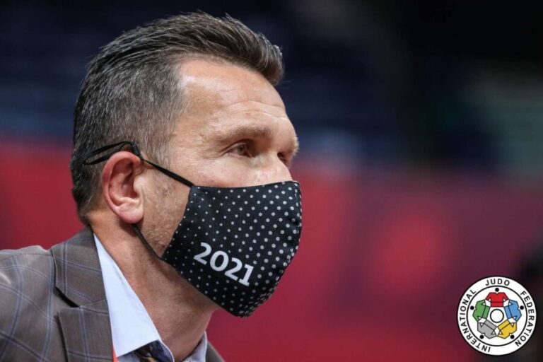 Who is Claudiu Pusa and why does he beat Martyna Trajdos - CLICKER