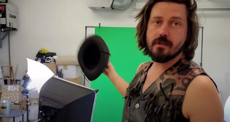 Who is Trevor Moore and why he died - CLICKER