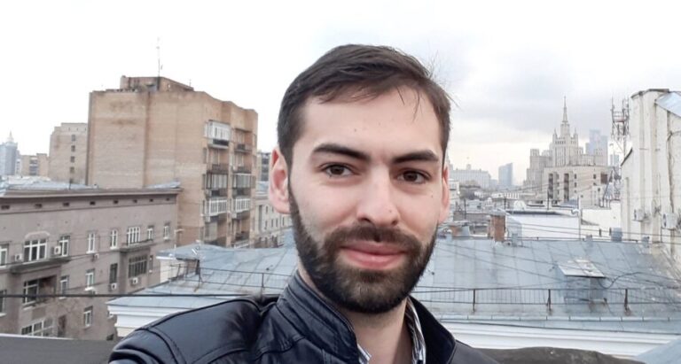 Who is Igor Mangushev and what is the scandal